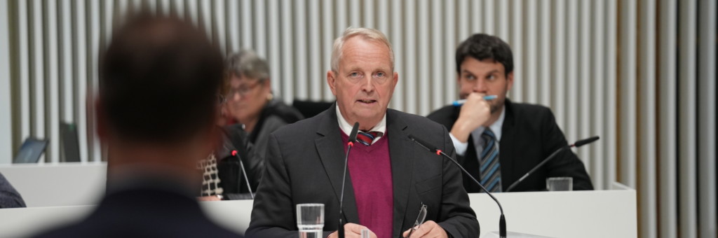 Dr. Till Backhaus - Minister für Klimaschutz, Landwirtschaft, ländliche ...